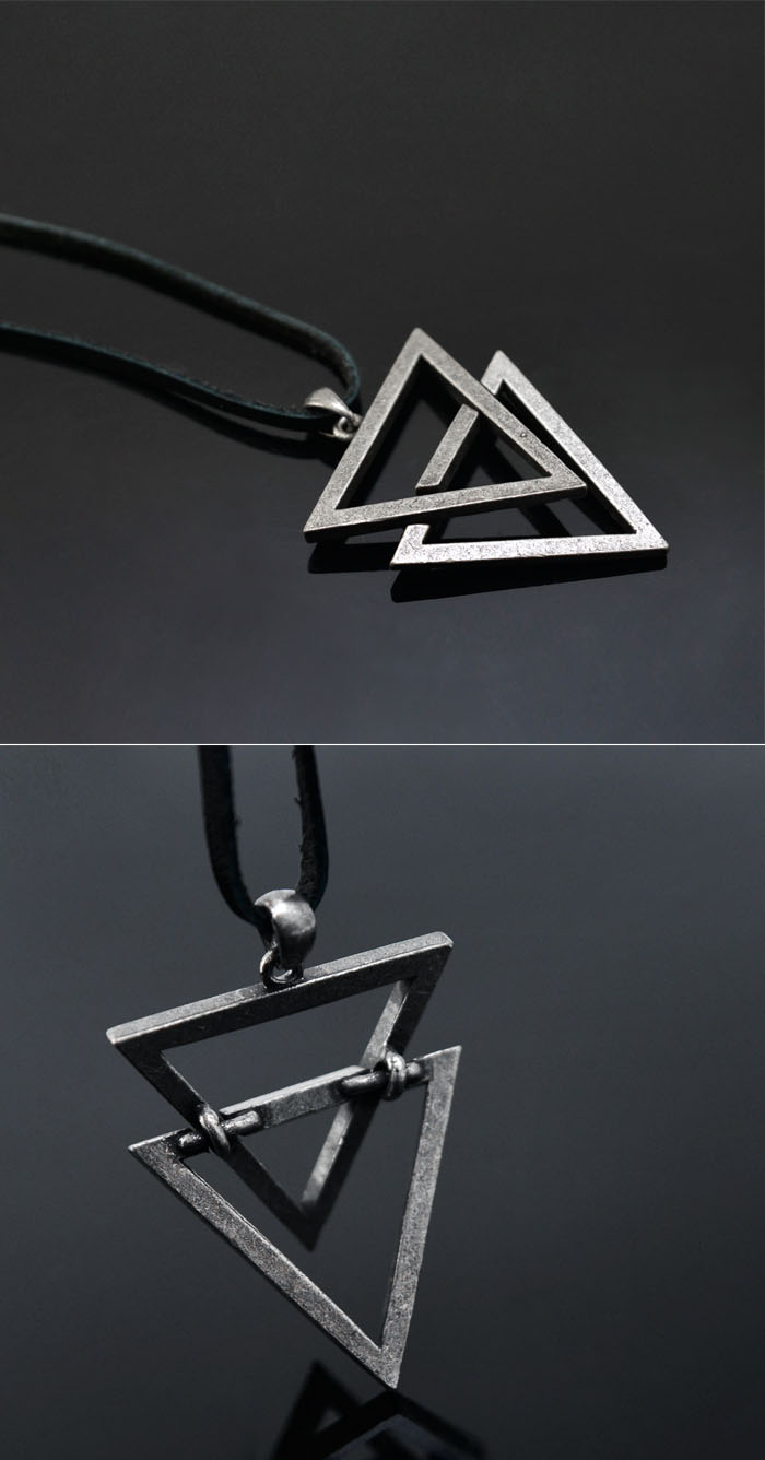 Accessories :: Necklaces :: Vintage Double Metal Triangle-Necklace 190 ...